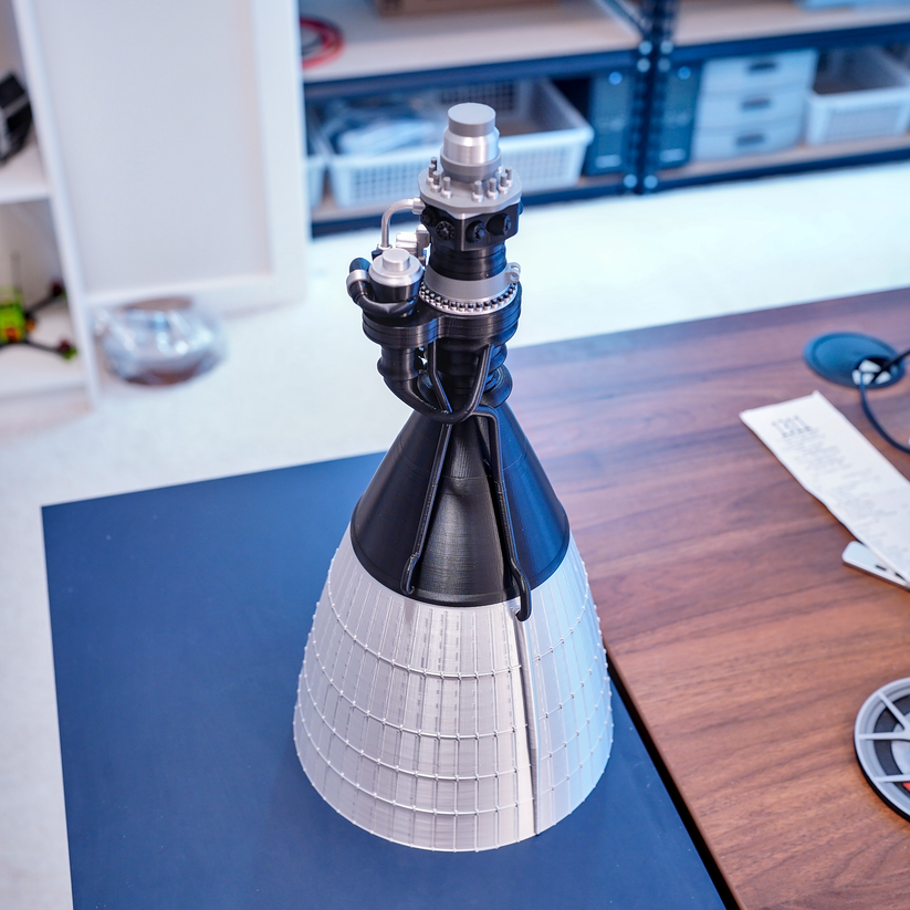 1:10 Scale SpaceX Raptor 3 Vacuum Rocket Engine – Warp Speed 3D Printing